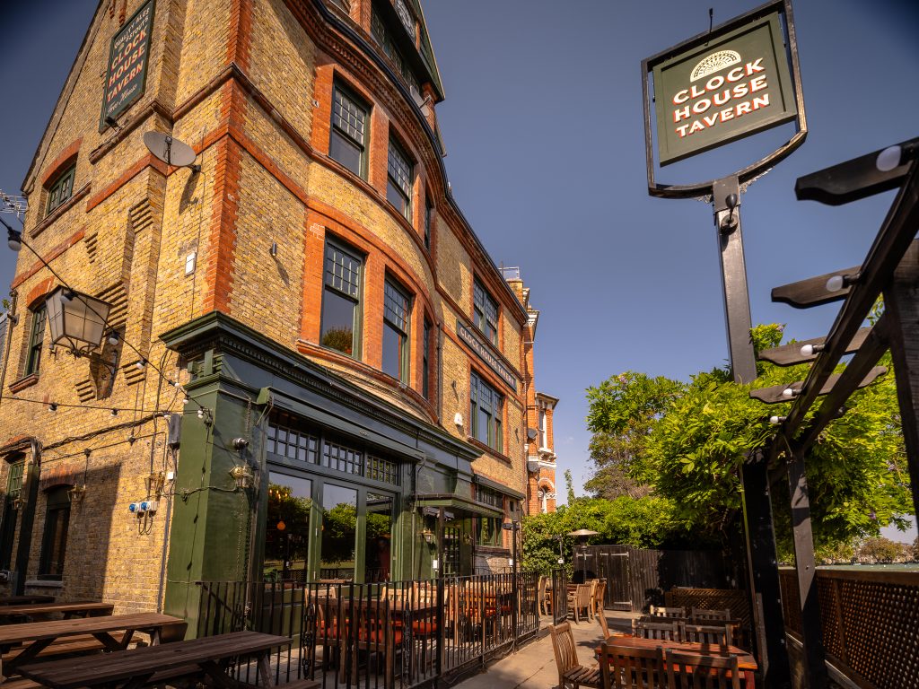 INFO & CONTACT - Clock House Tavern